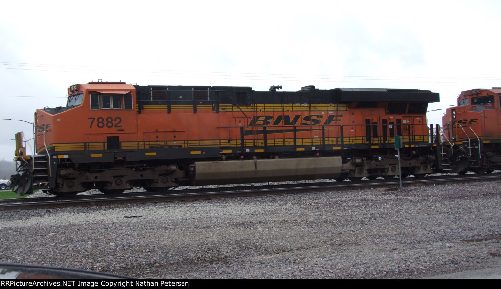 BNSF 7882
